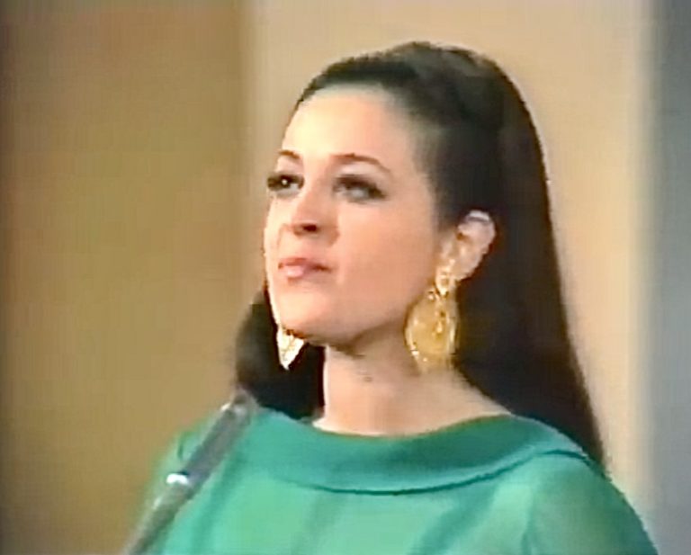 Simone De Oliveira - Eurovision Universe