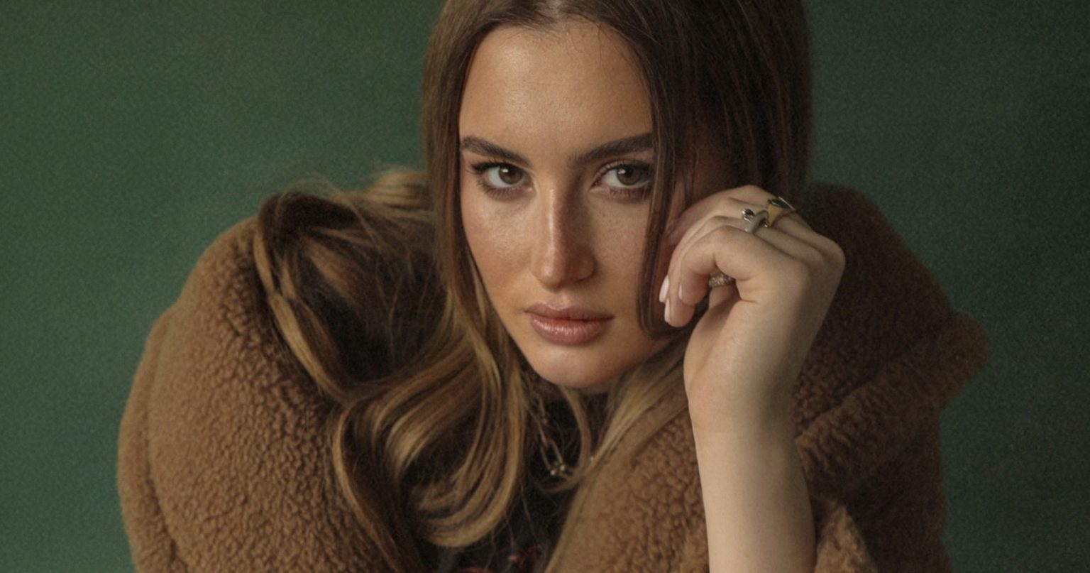 Armenia: Rosa Linn will go to Turin - Eurovision Universe